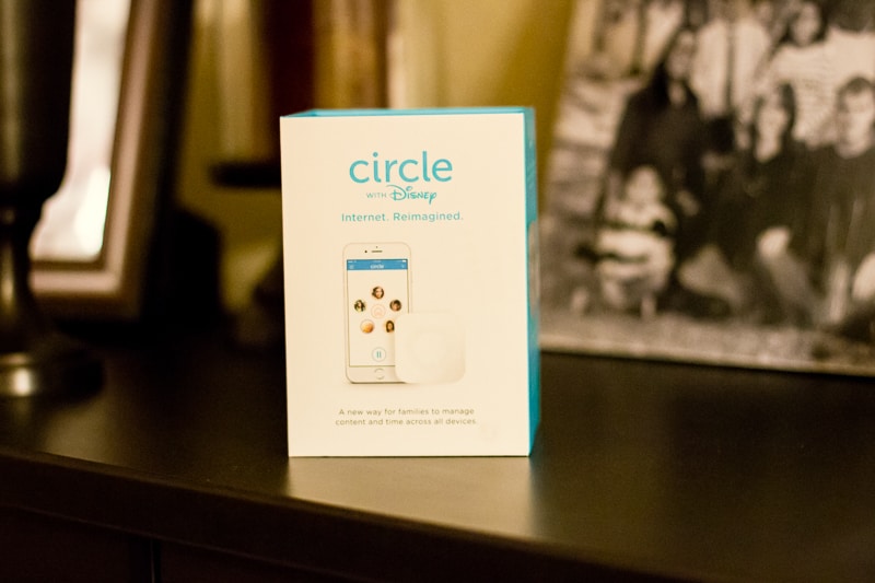 A Simple and Effective Way to Protect/Monitor Your Child Online - Brave ...